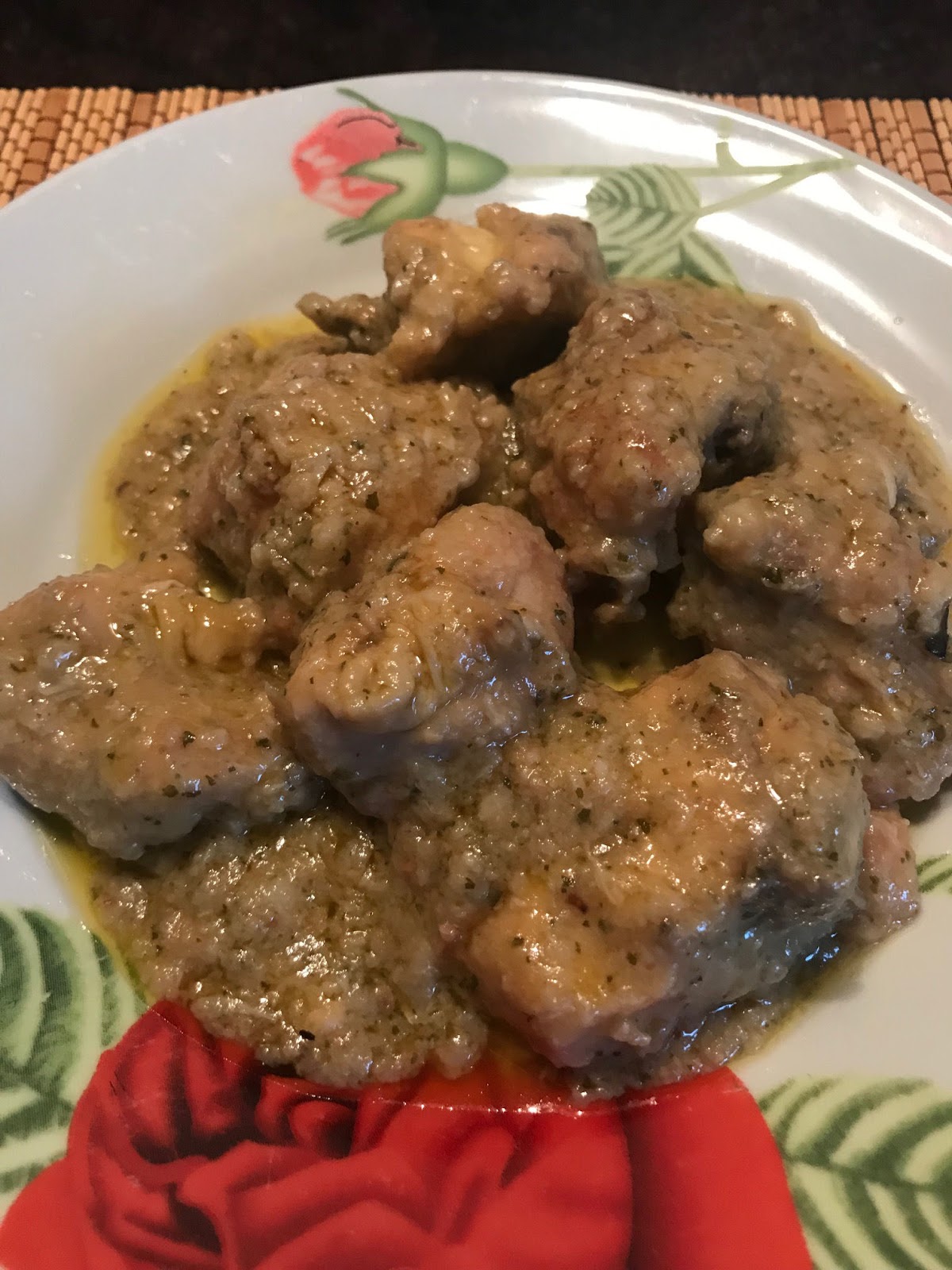 Cocineando con Rosa: POLLO AL AJILLO.