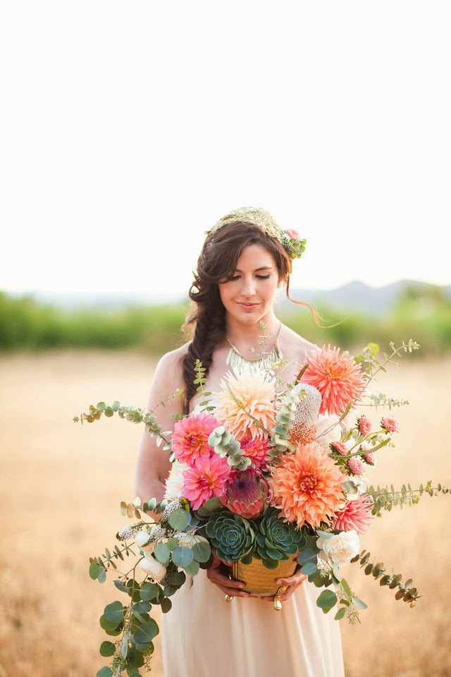 Photoshoot: Modern Rustic / HARVESTING LOVE EVENTS