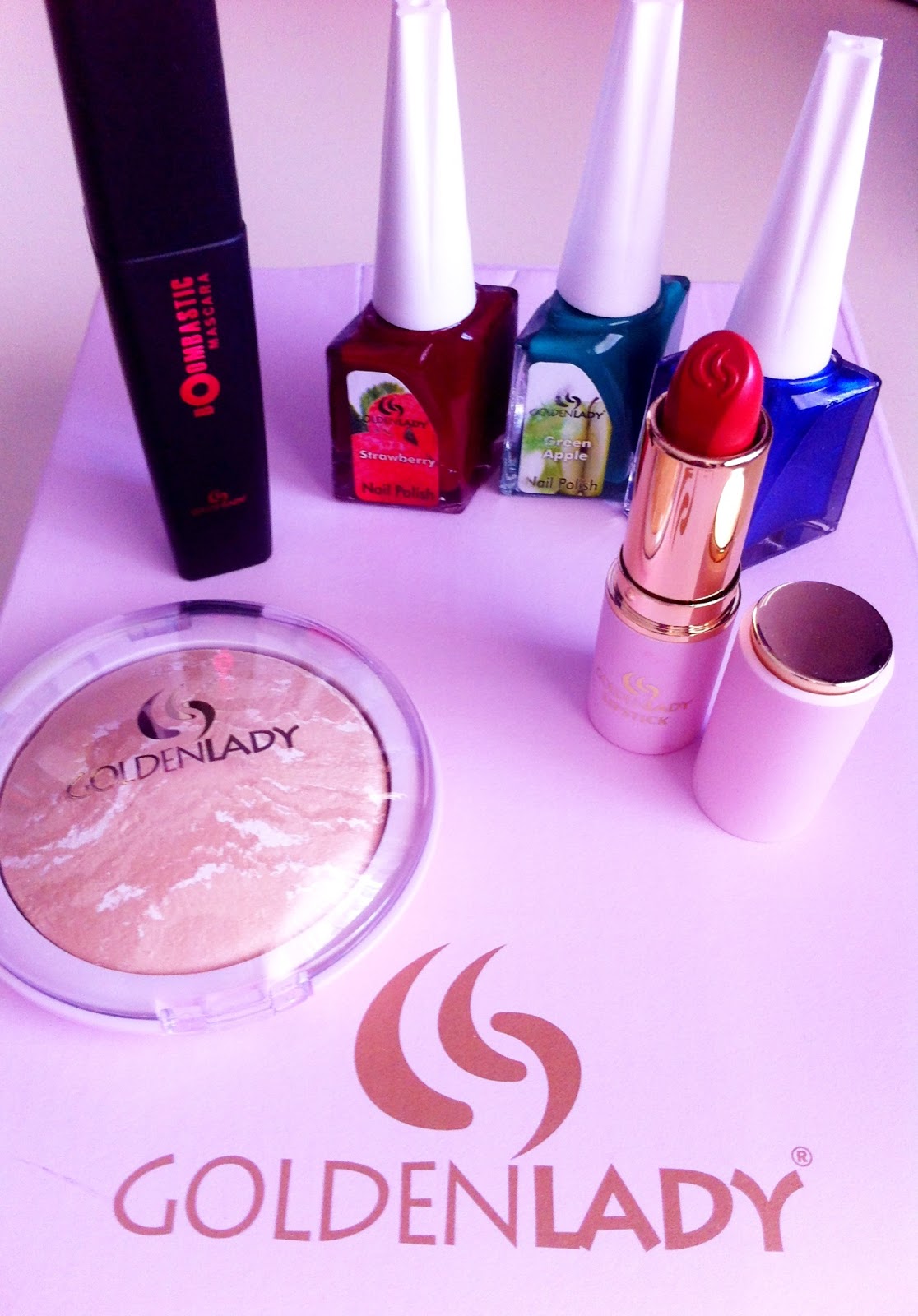 Alice In Shoppingland: Golden Lady