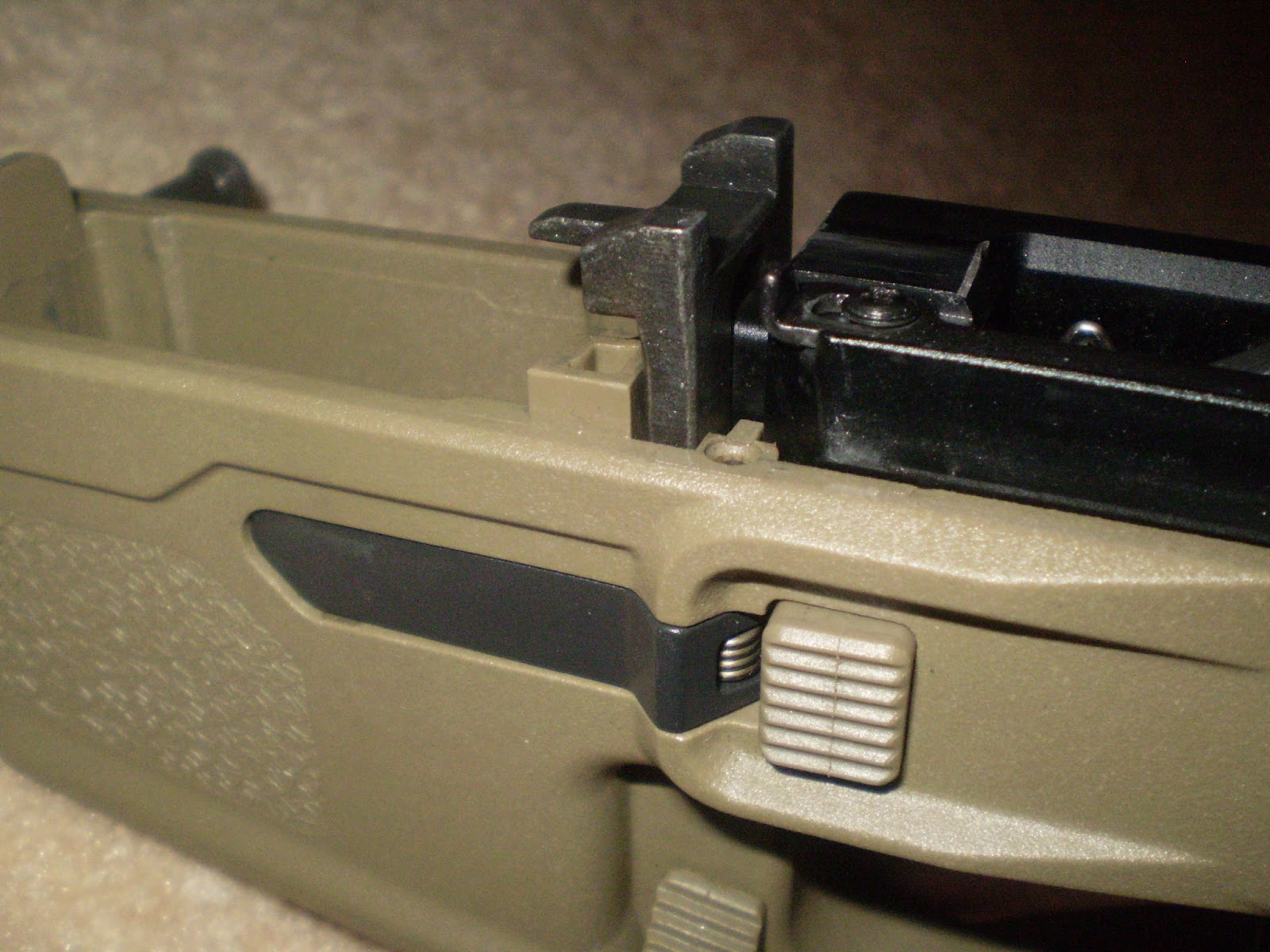 The Gratuitous Gas Gun Geek: Gas Rifle Review - Magpul ACR GBBR kit