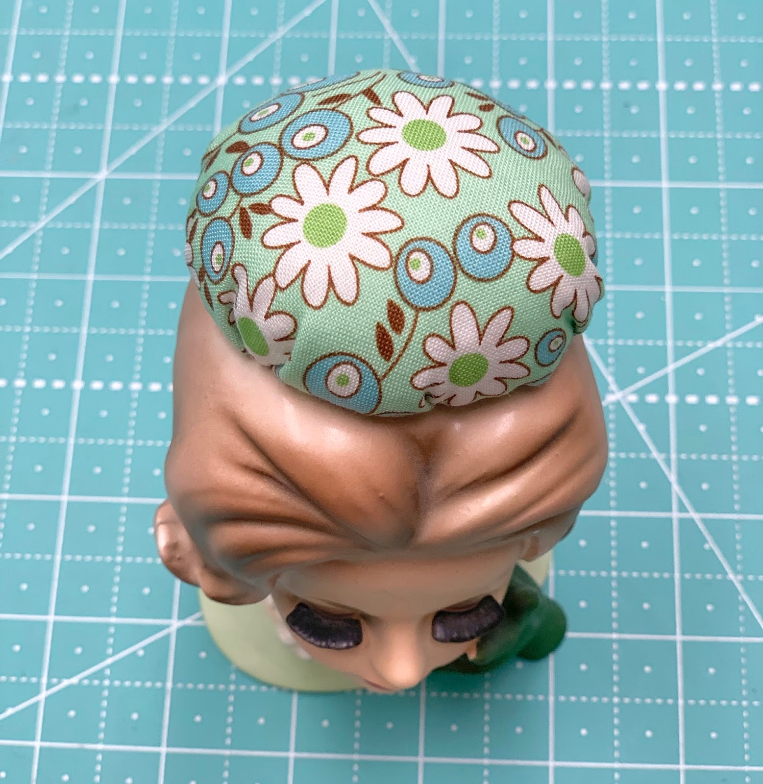 Bee In My Bonnet: Vintage Block Along - Block Six - Vintage Lily Block ...