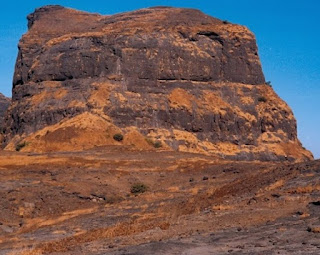 Exploring The World: Forts of Maharashtra: MANDANGAD