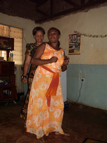 Winnie Ngalaba: VITUKO SHOW.COM