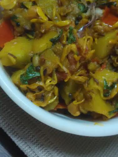 Kaddu Methi Sprouts Sabzi (Pumpkin Fenugreek Sprouts Stir Fry)