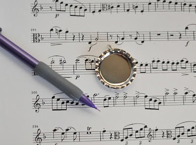 My Many Colored Days: Bottlecap Earring Tutorial, shared at She Wears ...