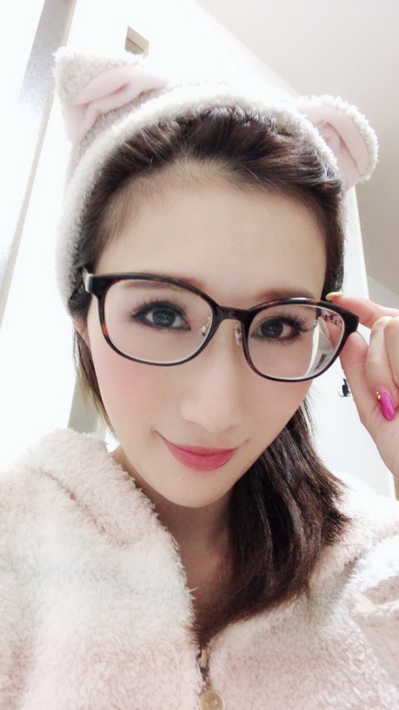 AVDBS 블로그: 줄리아 (Julia/Julia)