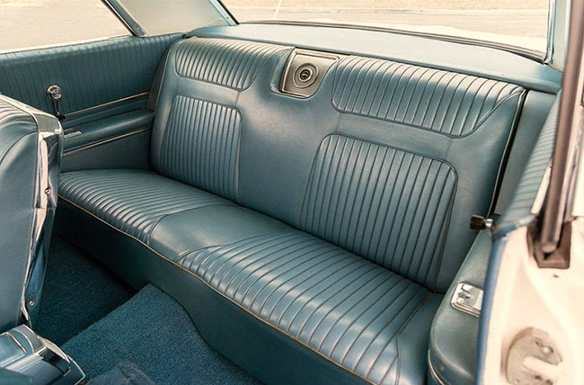 MUSCLE CAR COLLECTION : 1964 Chevrolet Impala SS Coupe Sedan