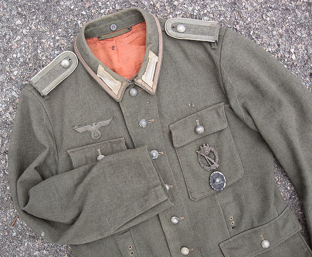 Reproduction uniforms and artificial aging – Festung.net