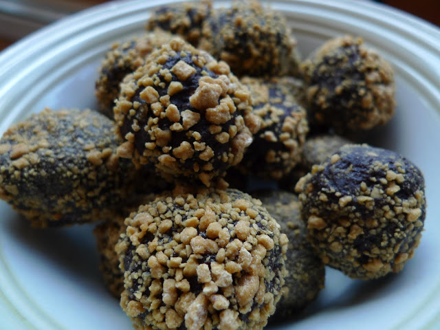 peaceful parenting: Chocolate Placenta Truffles