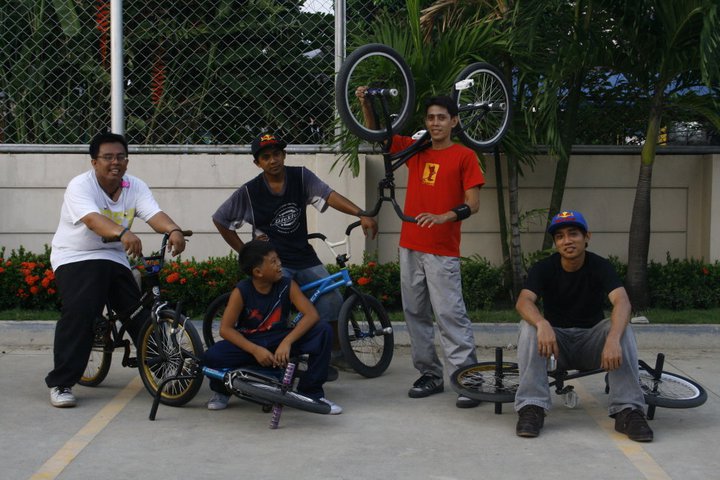 BackgroundCheck: Bmx Flatland Groundless Crew Team Interview From Pasig ...