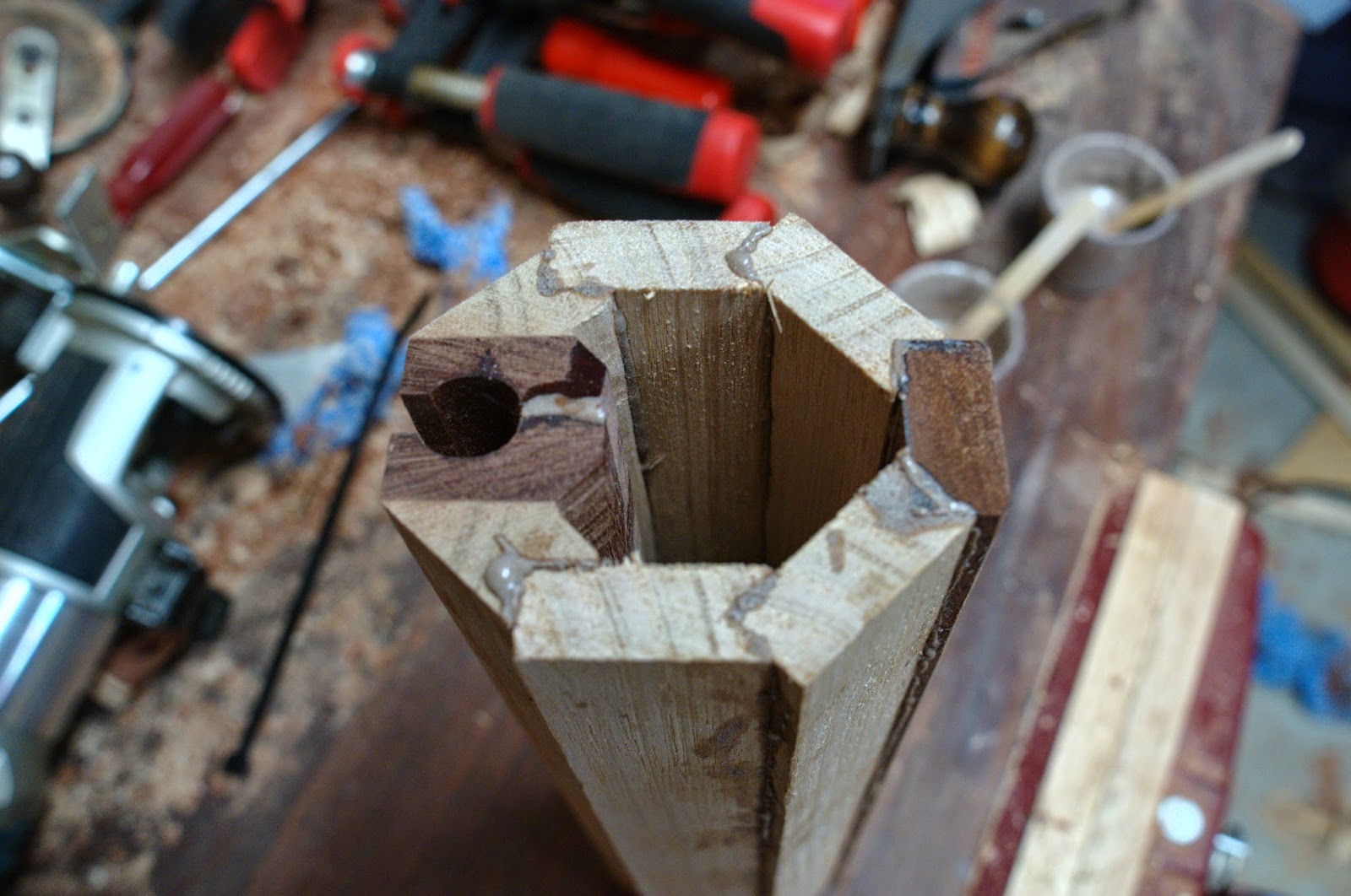 Suzy's Blog: Finishing the birdsmouth mast prototype