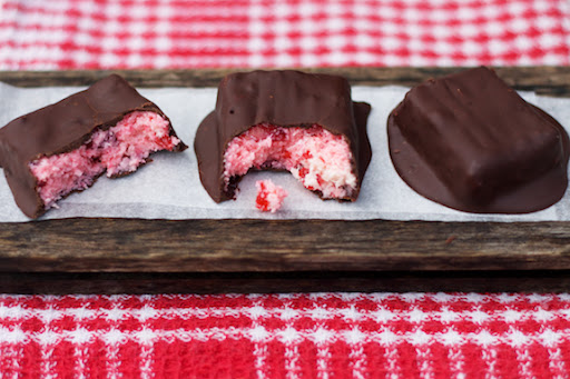 la isla blogita: home-made cherry ripe