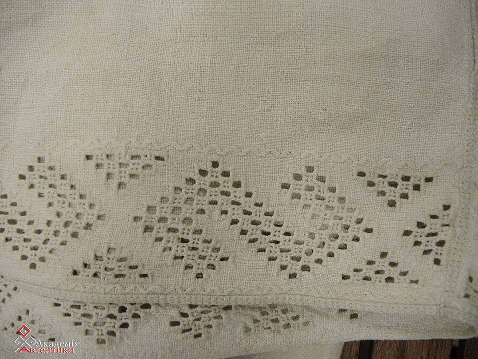 FolkCostume&Embroidery: Poltava style cutwork embroidery, Ukraine