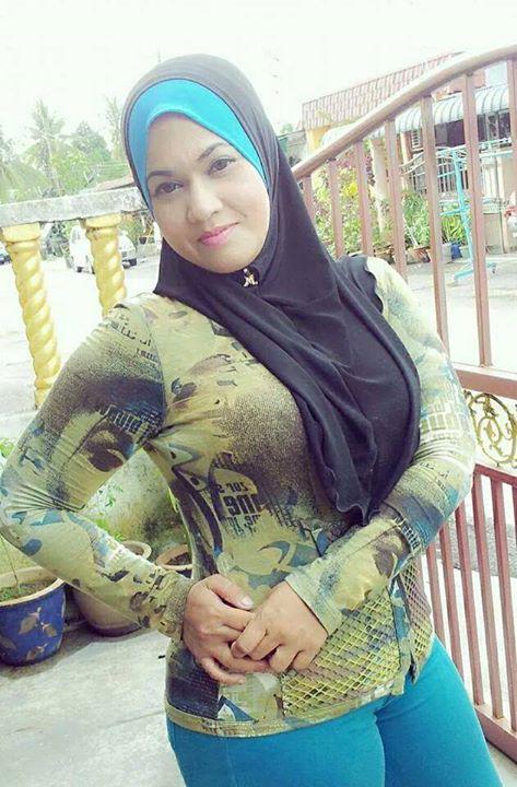 Cerita Sex Terbaru Bu Rahmi Biar Berjilbab Tetep Semok Curhat Sexy