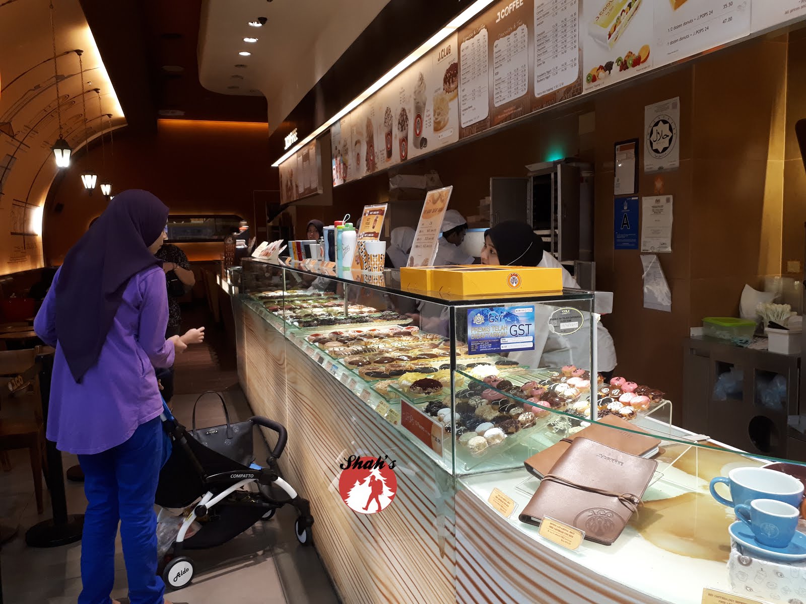 Shah's Travel Diary: J.CO Cafe Review