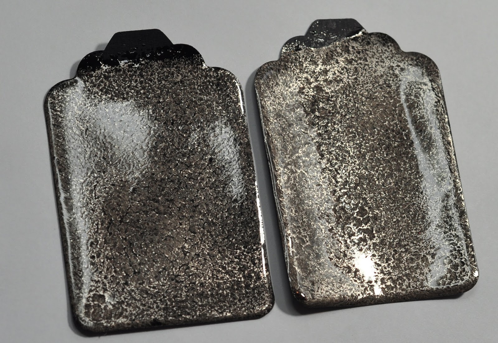 My Little Craft Things: Distressed Metal / Porcelain Tutorial