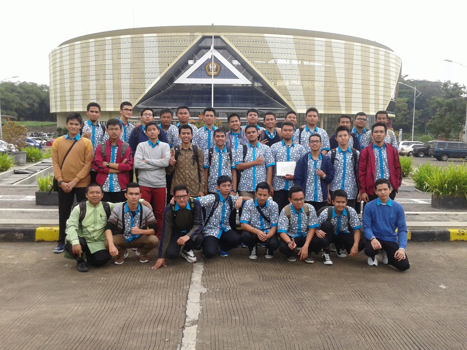 SMA IBNU HAJAR BOARDING SCHOOL: Rak Arsip SMA IHBS