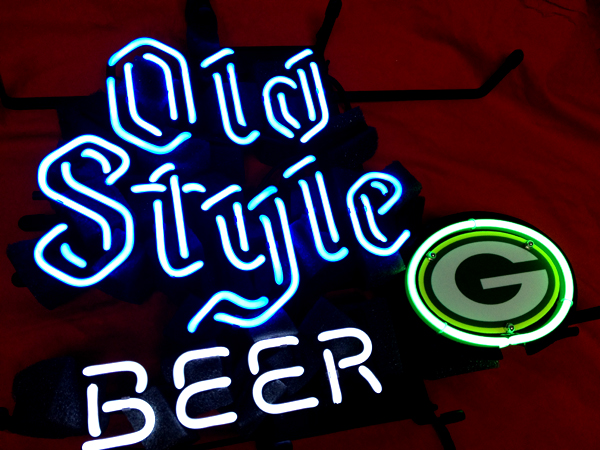 Wiki Neon Sign Blog: OLD STYLE NFL Green Bay Packers Football Beer Bar ...