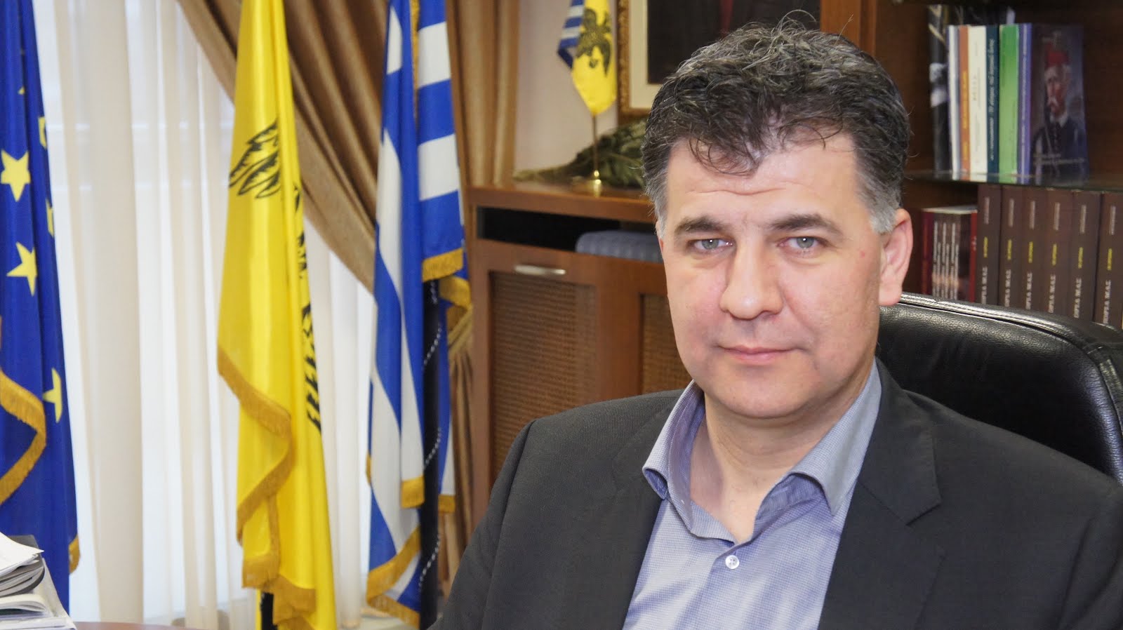 Βαγγέλης Σημανδρακος: Βιογραφικό