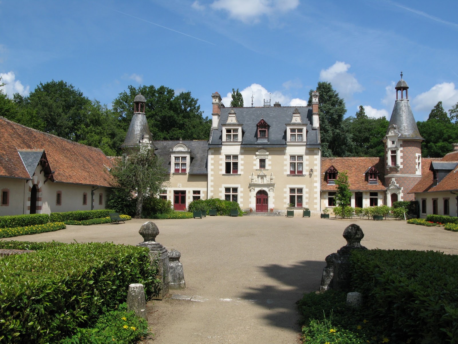Vie de nos villages - Cheverny Cour-Cheverny: Monsieur de Sainte-Marie ...