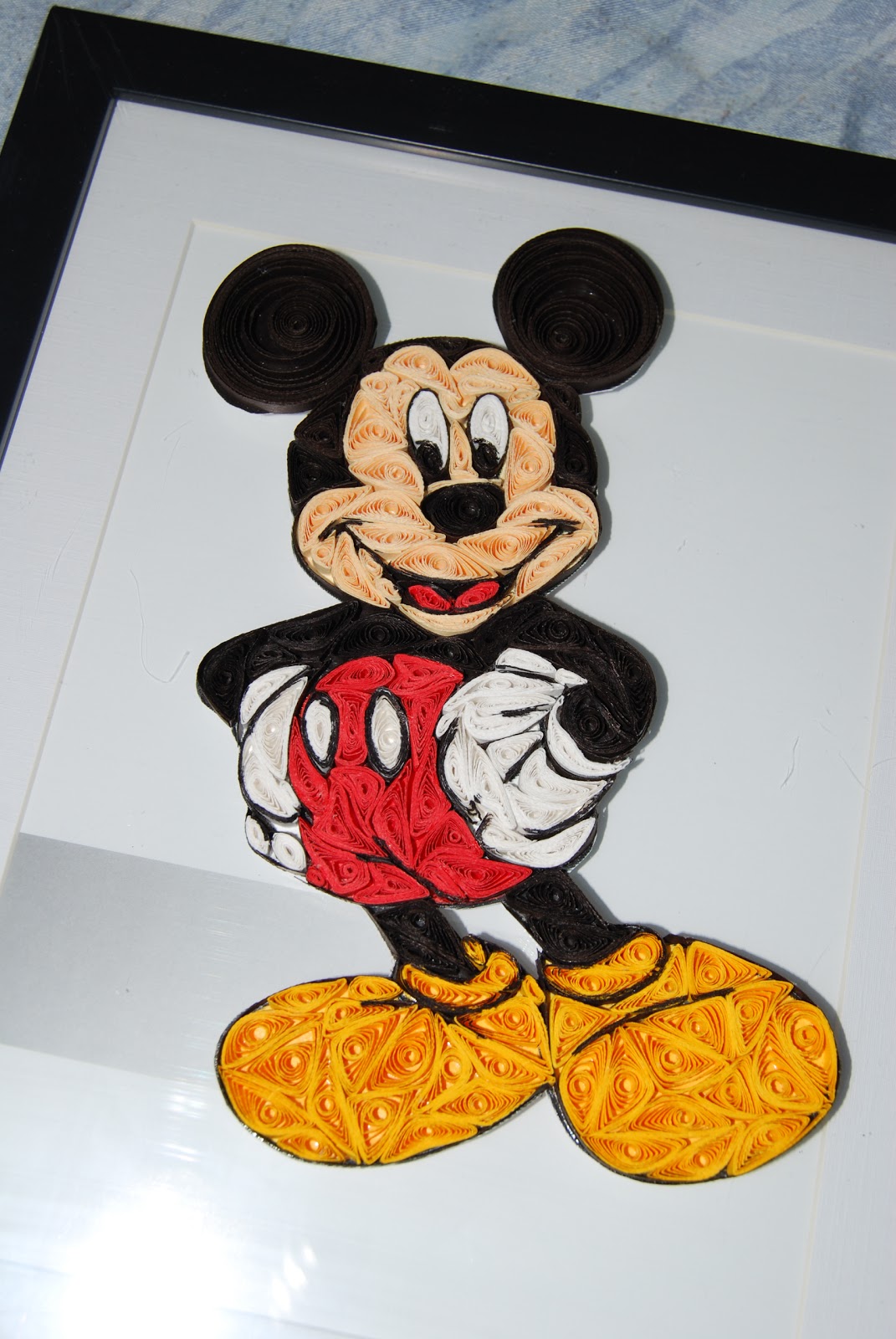 Elizabeth Arlene Quilled Creations: Quilled Mickey Mouse