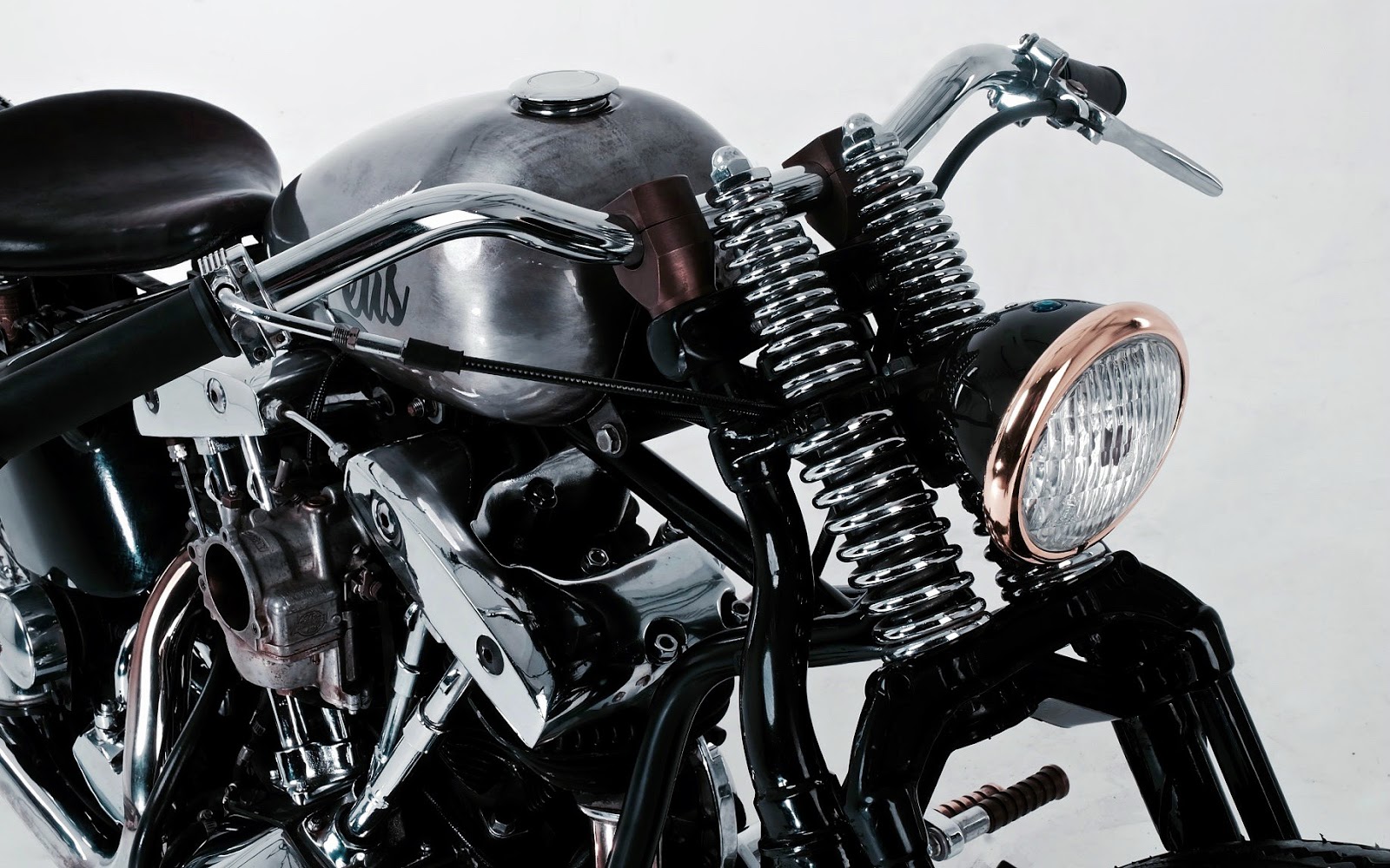 Zeus Shovel - Inazuma café racer
