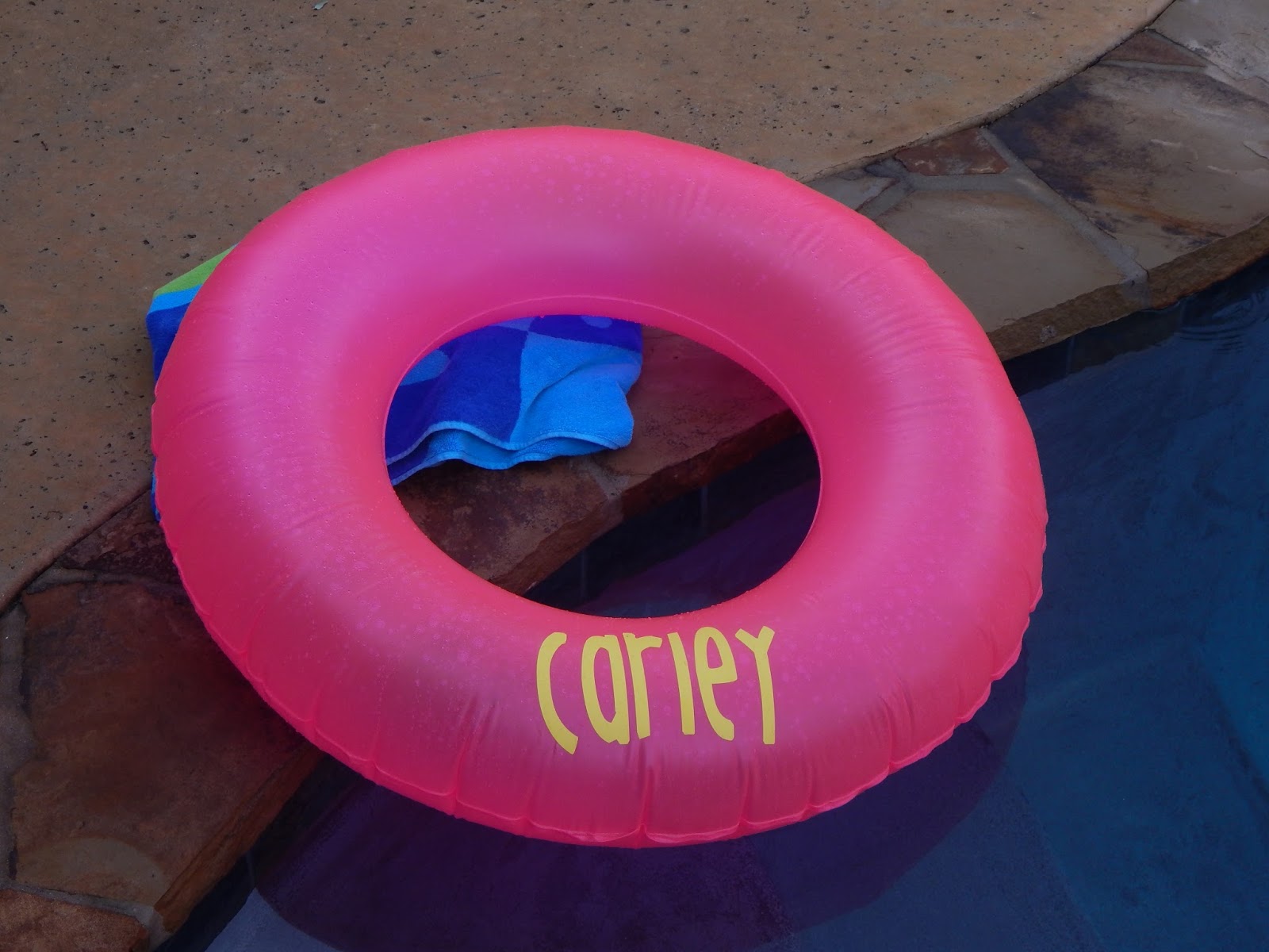 Preppy Lane: Spice Up Your Pool