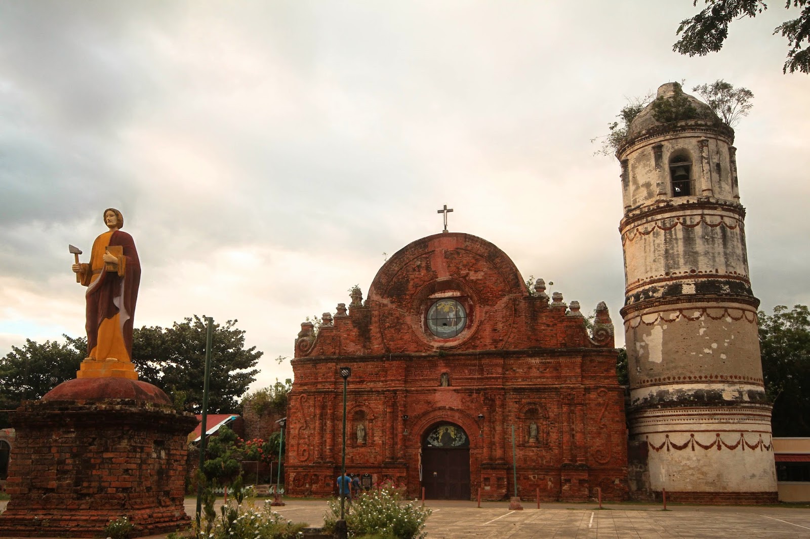 BEACHES AND CHURCHES: CHURCHES IN ISABELA: Ilagan, Tumauini, Cabagan ...