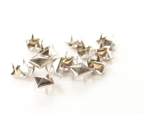 Mademoiselle: Customizando - Tachinhas