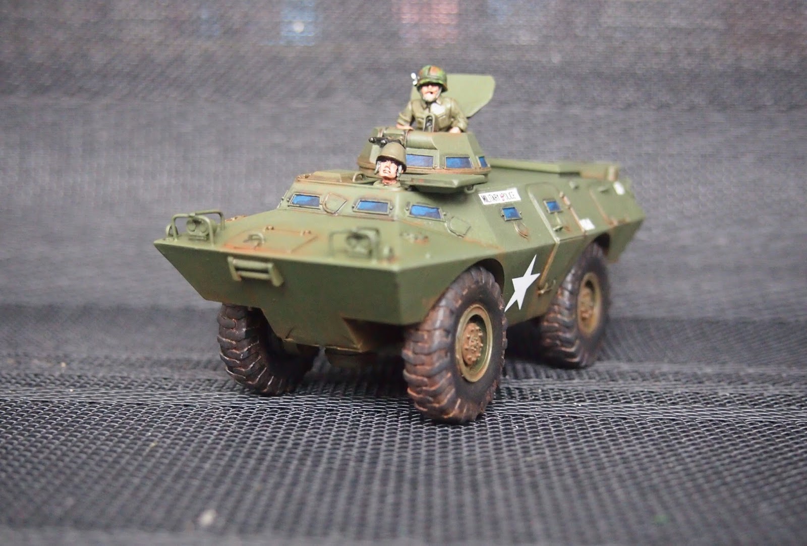 V-100 Verlinden Commando (1/48th) | Lead Adventure Forum