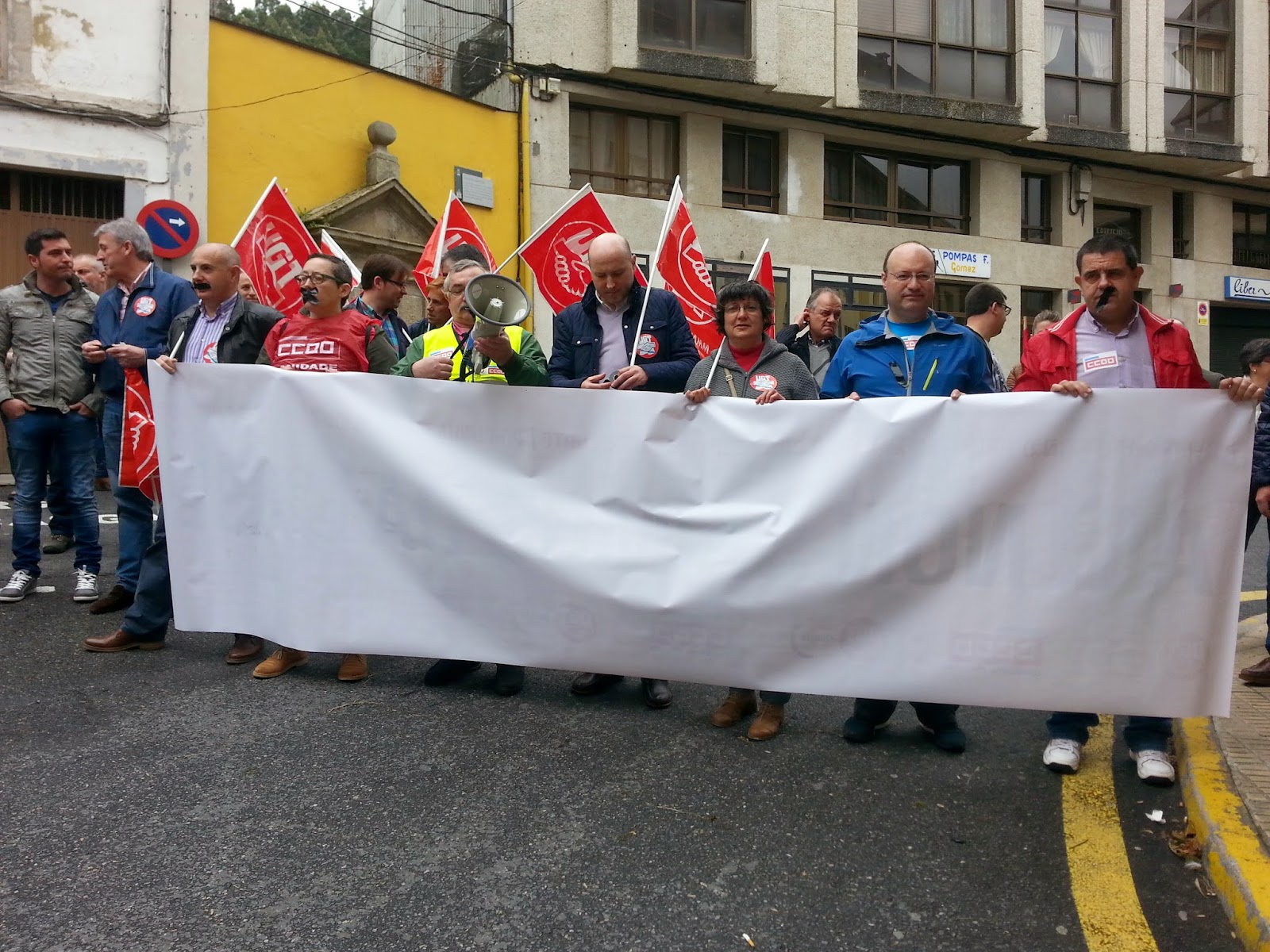 SECCIÓN SINDICAL ALO/ALA ALCOA SAN CIPRIAN: 1º DE MAYO 2015 NA MARIÑA