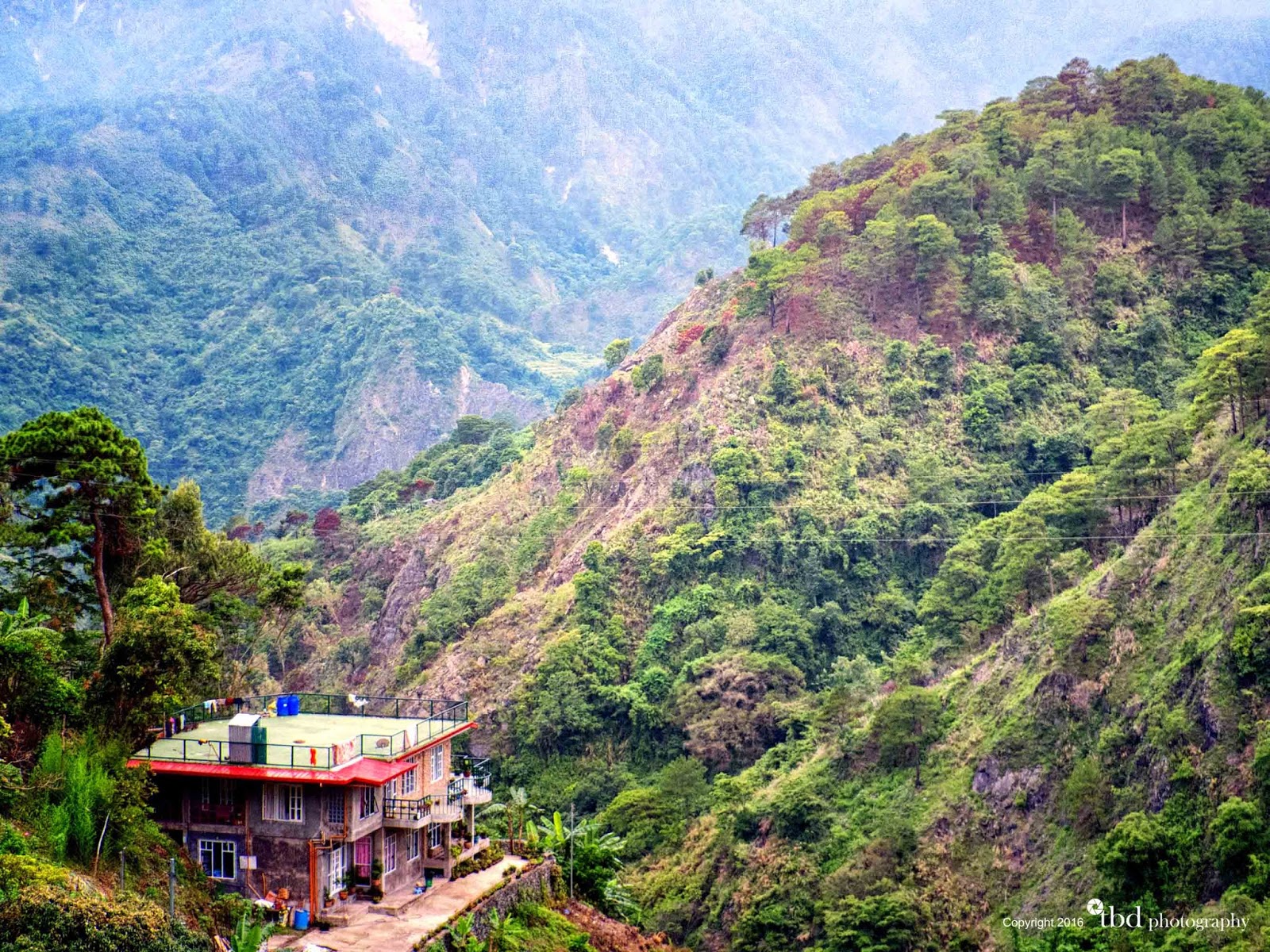 Baguio City: Kennon Road Viewpoint - Traveling by default.