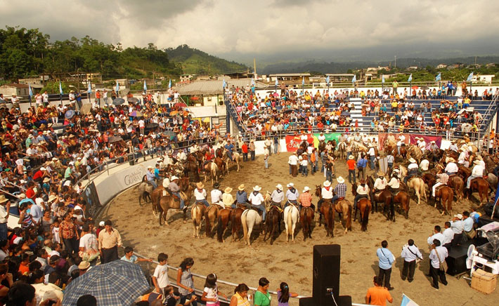 ALL YOU NEED IS ECUADOR: RODEO MONTUBIO DEL CANTÓN ATAHUALPA
