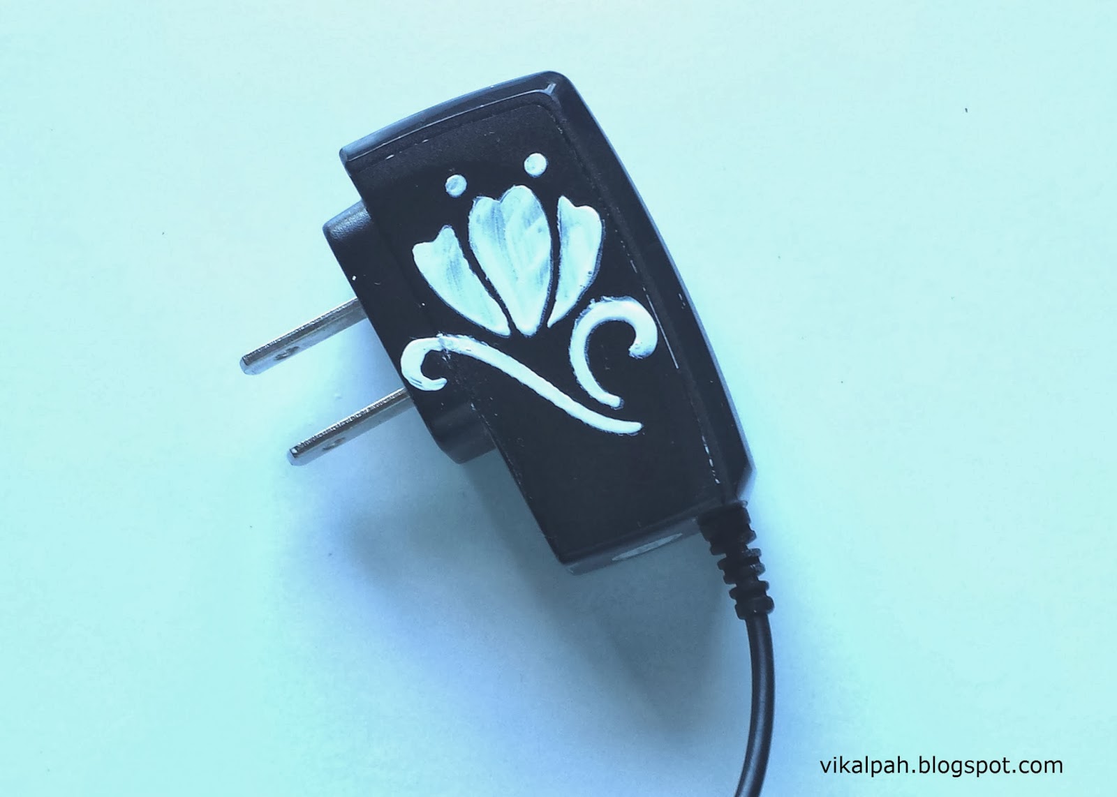 Vikalpah: 5 ways to Customize mobile chargers