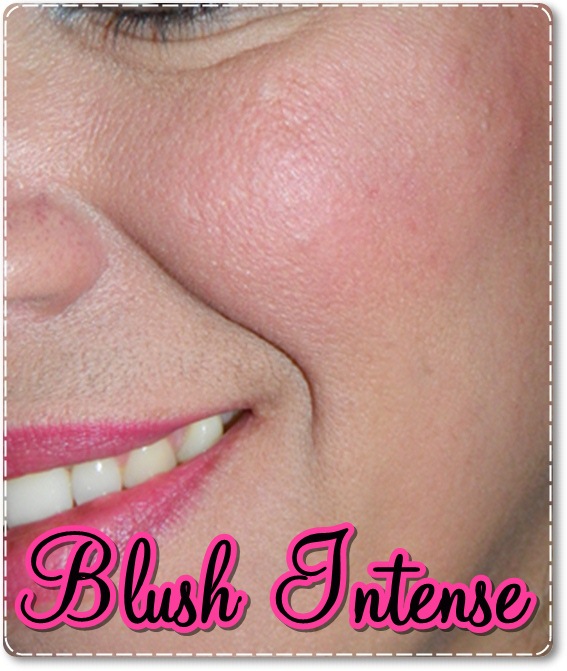 Rosa Com Preto: Intense Blush Compacto n°1