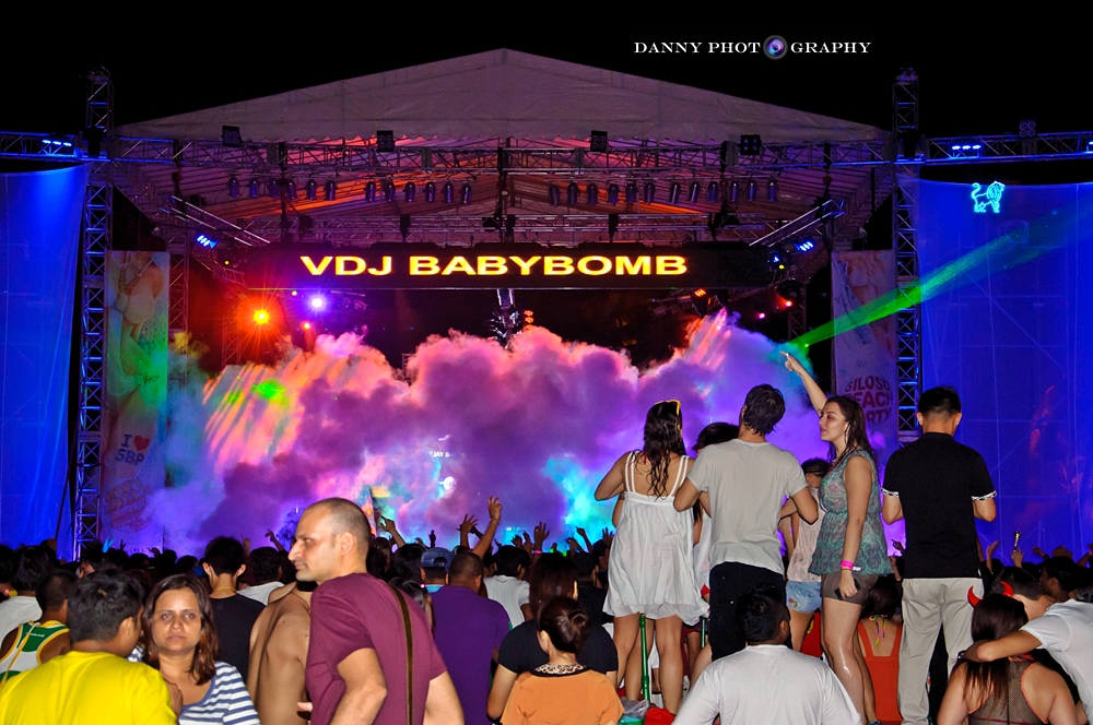 Sentosa Siloso Beach Party Countdown 2013 ~ Danny Tan Photography