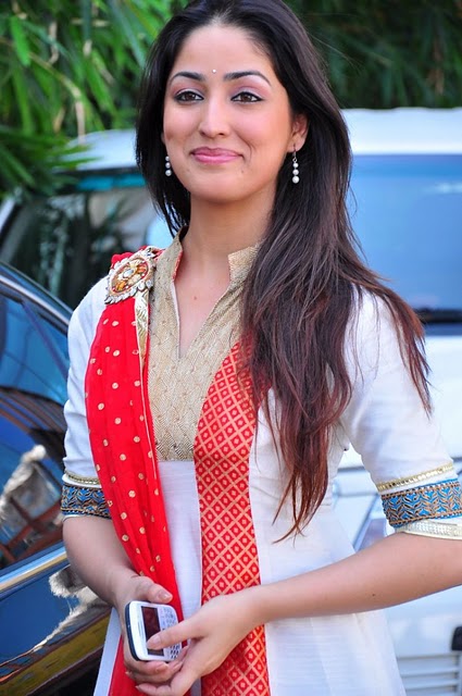 Actress Yami Gautam Hindi Drama Serial Cute Actress Photo Gallery