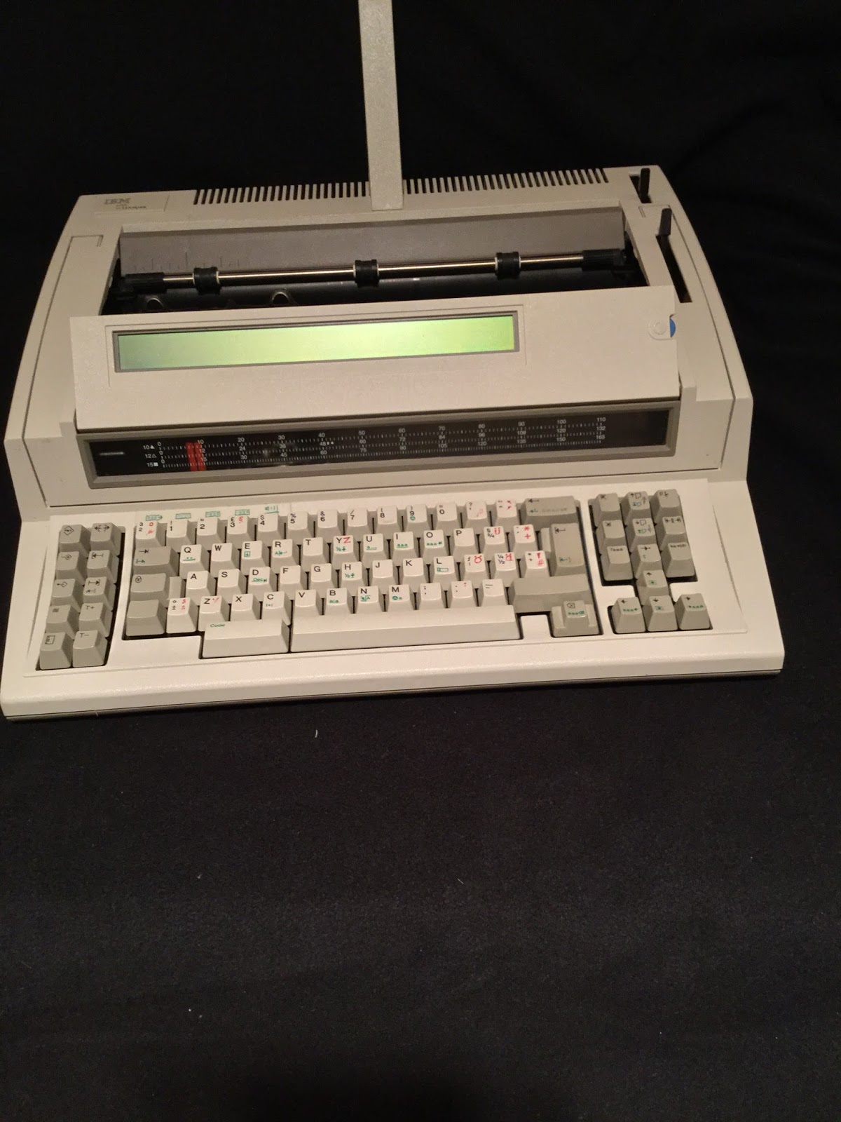 Josh's spodderende blik: IBM LEXMARK superelectric Typewriter 6785