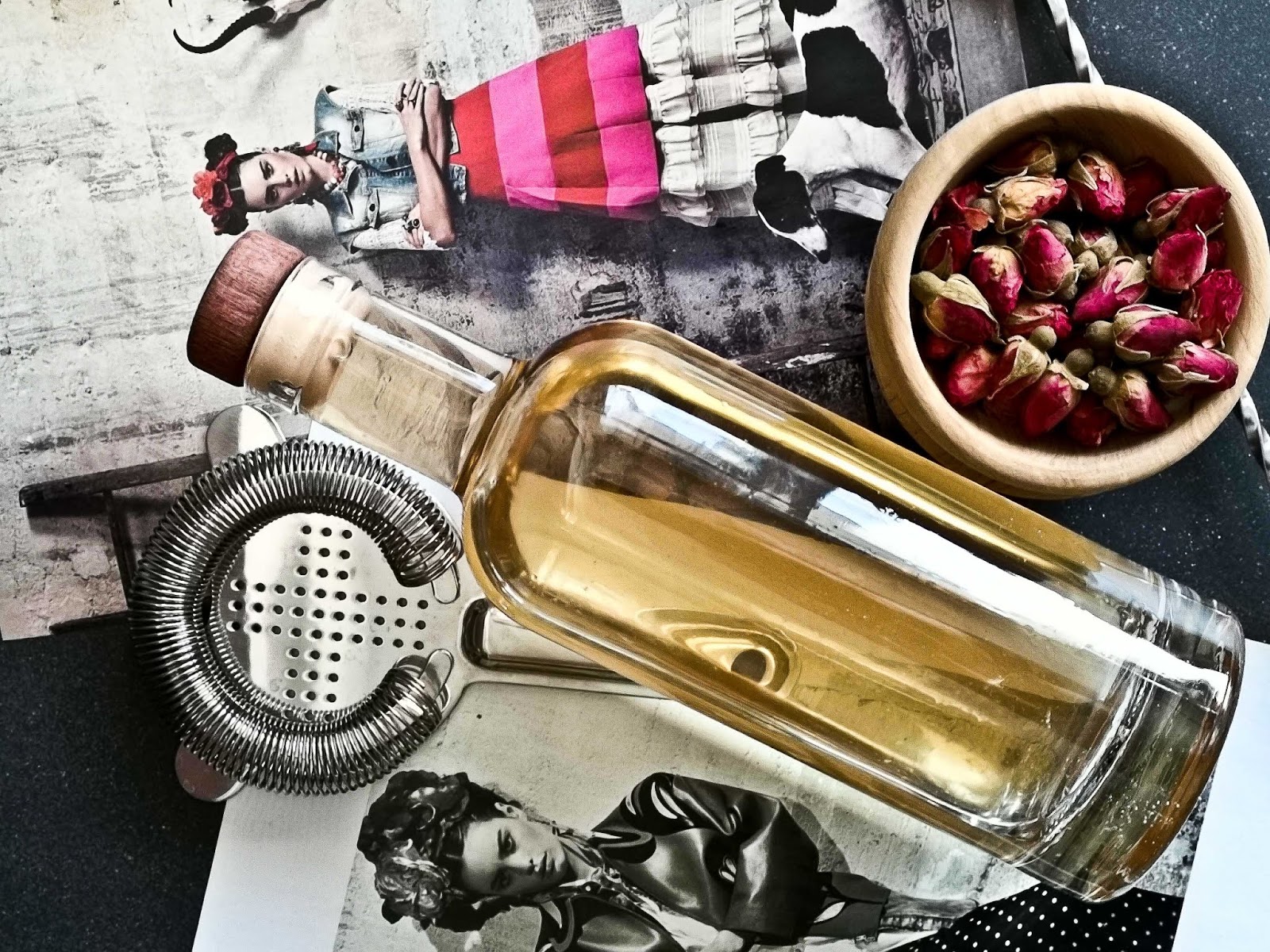 Recette de Sirop à la rose pour vos cocktails