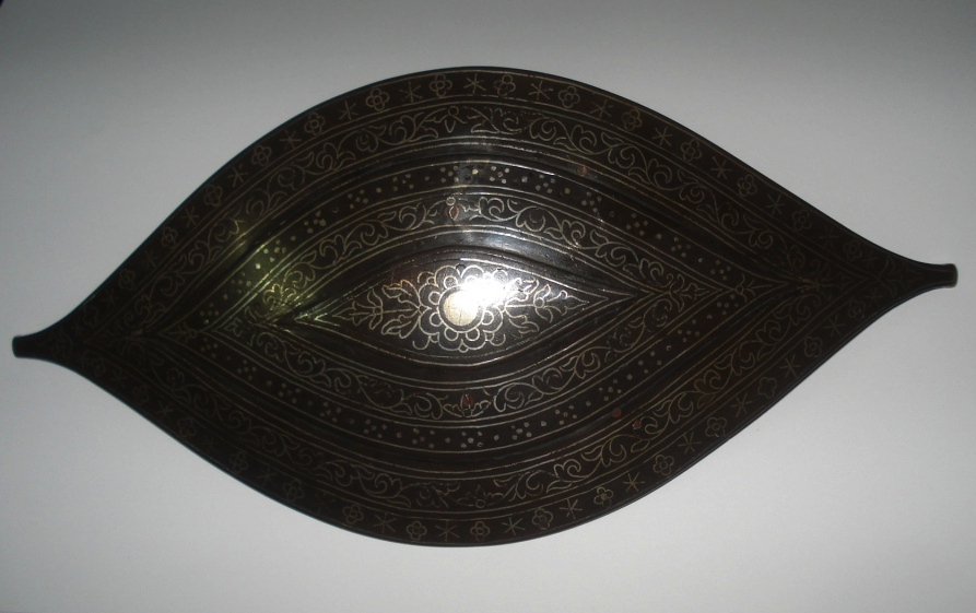 Bangsa Agong: motif-motif pending melayu