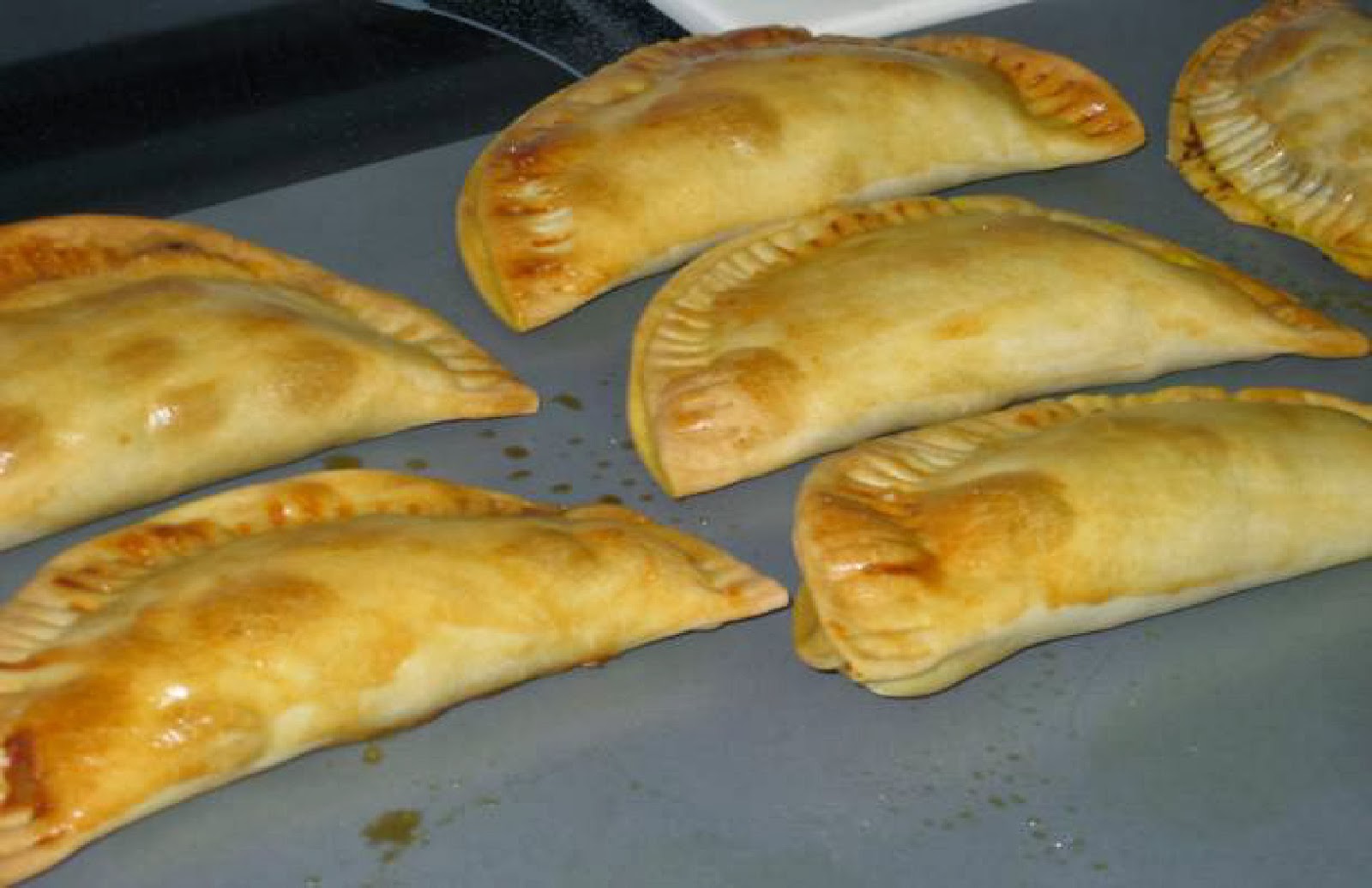 Swahili Mom Kitchen: Tanzanian Meat Pie