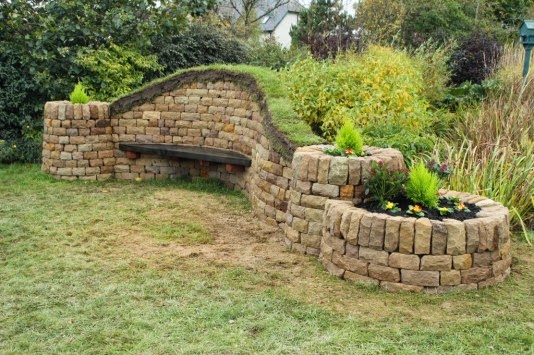 Stone Stacker: Dry Stone Seating