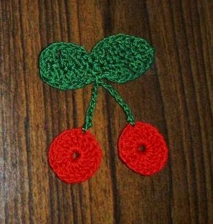 Crochet cherries applique ~ Free Crochet Patterns