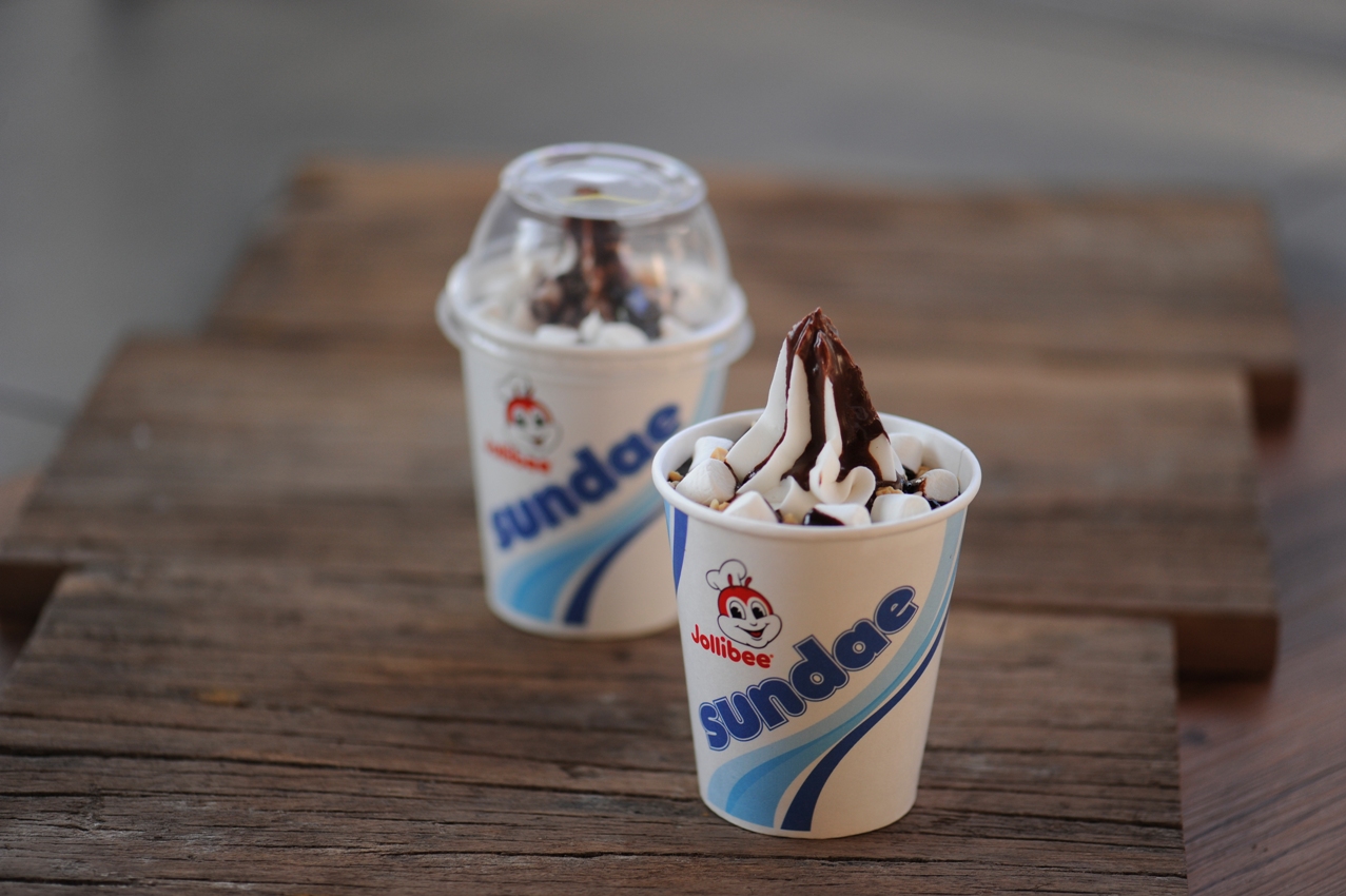 The Food Alphabet and More: Jollibee launches new Rocky Road Overload ...