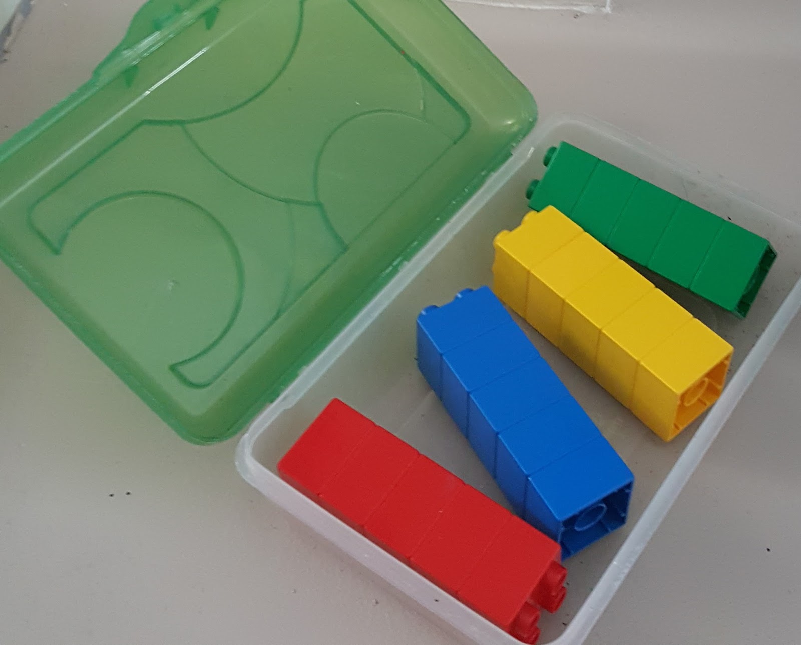 ART: Building Patterns with Duplo Blocks