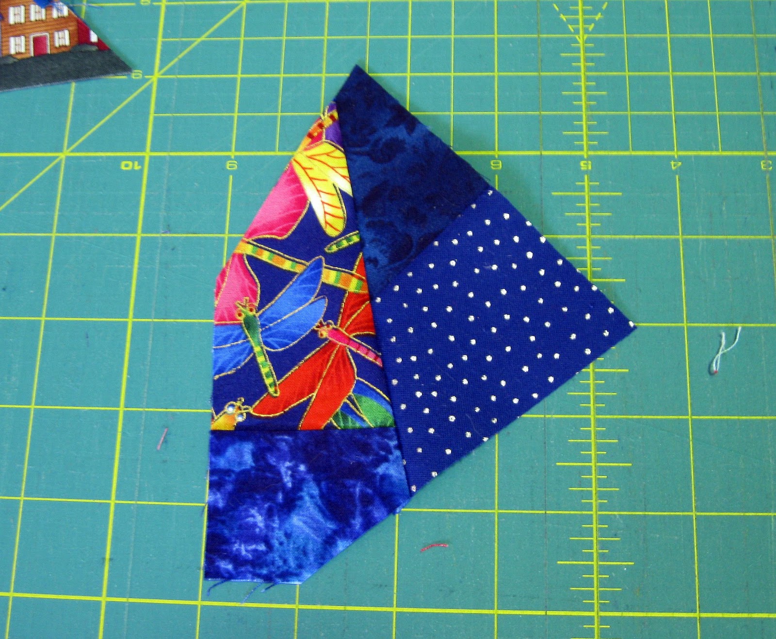 Leslie's Art and Sew: Scrappy Patchwork Tutorial and GIVEAWAY