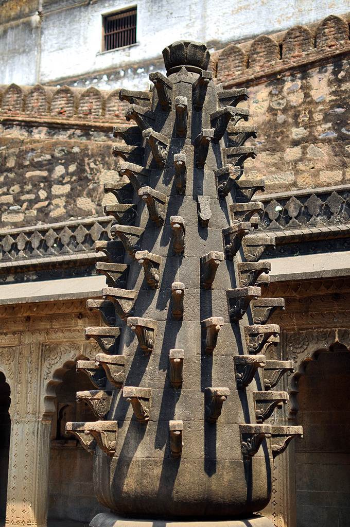 Lesser Known History: deepstambh or Deep Jyoti Stambh