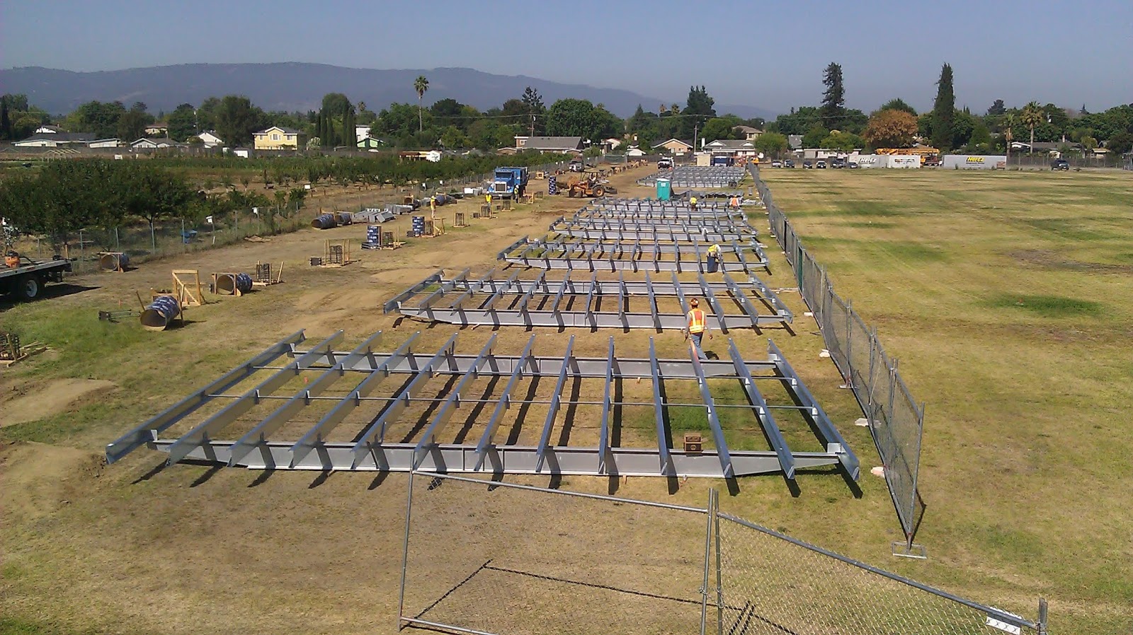 LRE RESEARCH: SOLAR ENERGY TECHNOLOGY AND MOORE'S LAW