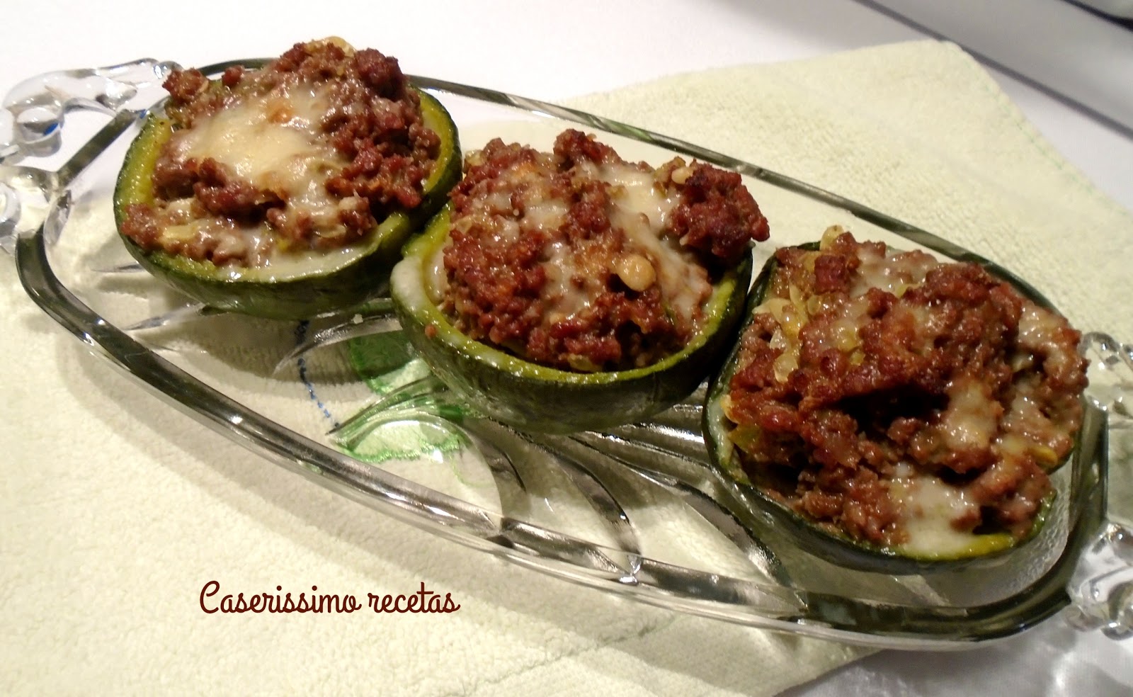 ZAPALLITOS RELLENOS CON CARNE PICADA | Caserissimo