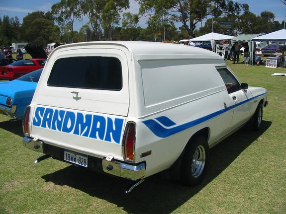 Classis Aussie Cars: Holden Sandman Pannelvan